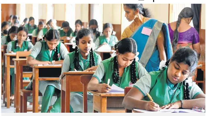 Plus Two Students Absent | 50 ஆயிரம் மாணவர்கள் ஏன் தேர்வு எழுதவில்லை ...